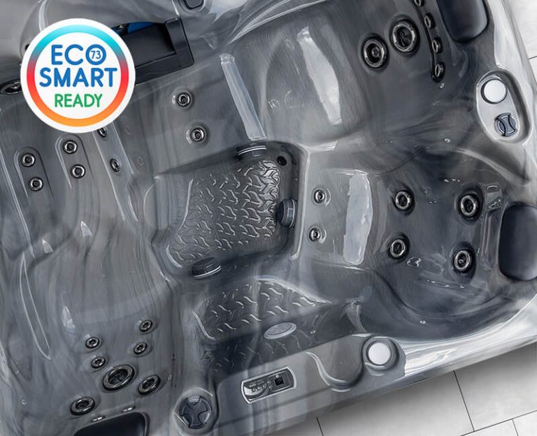 Discover a stunning range of hot tubs | Earth Spas